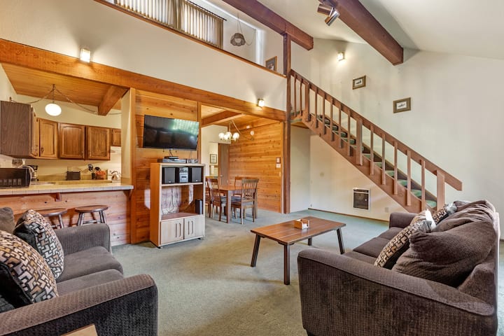 Sierra Suns 11, A Cozy Townhome In June Lake. - June Lake, CA