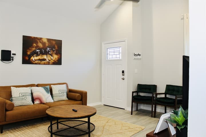 The Beaver Den 30 Day Stays King Bed Lake Conroe - Conroe, TX