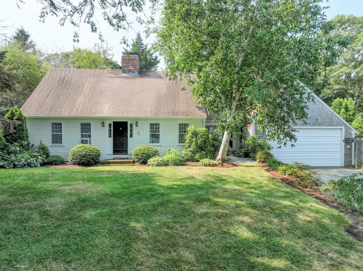 Less Than .5 Miles To Rock Harbor! - Orleans, MA