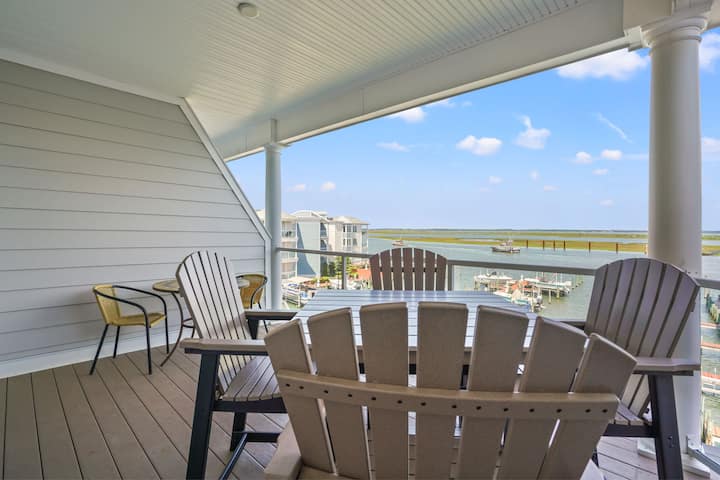 Sunset Bay Villa 312 | Balcony + 14' Slip - Chincoteague, VA