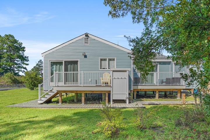 Coastal Cottage | Remodeled Oyster Bay Retreat - Chincoteague, VA