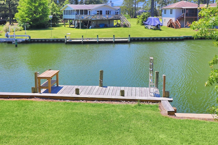 Langtree | Oyster Bay Dock + Water Views + Pets - Chincoteague, VA