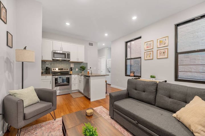 Otr Off Vine+fast Wifi+free Light Rail+50in Tv - Ohio
