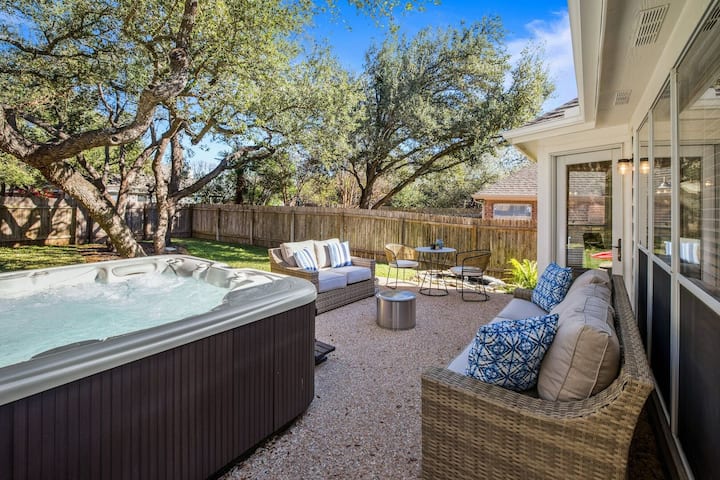 'Autumn Fire' -Hot Tub! Fully Equipped Kitchen! - Cedar Park, TX