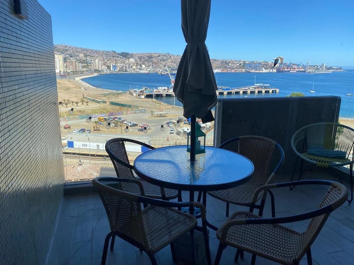 Hom | Depto 2d2b En Cerro Barón Con Parking - Valparaíso
