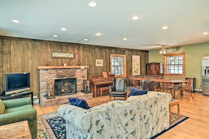 West Dover Home W/ Deck ~ 2 Mi To Mount Snow! - Dover, VT