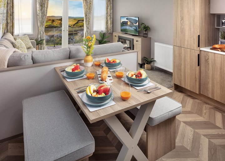 Hawthorne Prestige - Anderby Creek