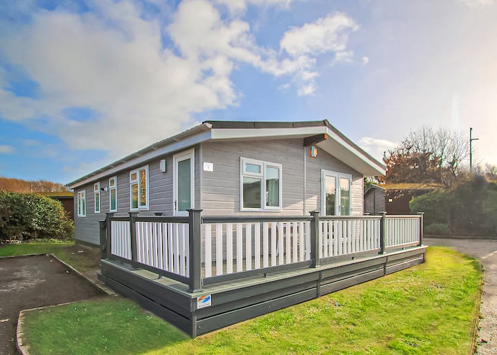 Superior Lodge Plus 4 - Mudeford