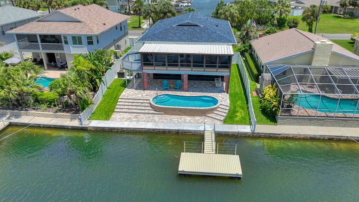 Waterfront Home With Pool And Gameroom! - Hernando Beach, FL