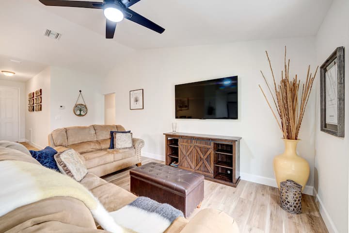 Golf & Pool Access: Pet-friendly Sebring Home! - Highlands Hammock State Park, Sebring