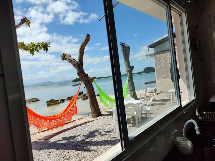 Beira Mar, Pôr Do Sol, Praia Particular. - Florianópolis