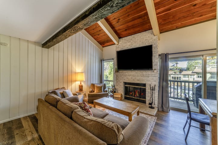 Sale Walk To Canyon Lodge W/ Pool, Spa Access 573 - Mammoth Lakes, CA