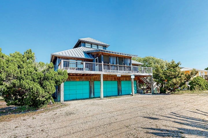 Coastal 4br Home | Screened Porch | W/d - St. George Island, FL