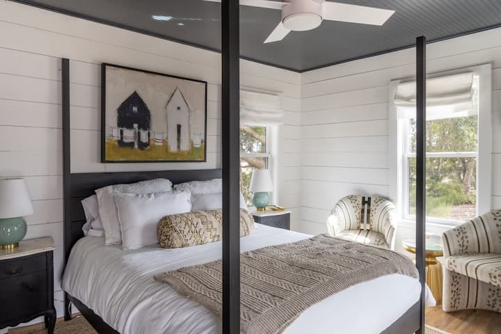 Hotel Bebe | Bungalow 2 | Pool+fire Pit - Round Top, TX