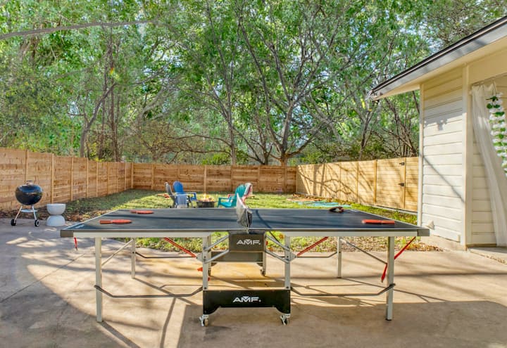 Maldives Vibe | Ping-pong | Firepit I Yoga - Austin, TX
