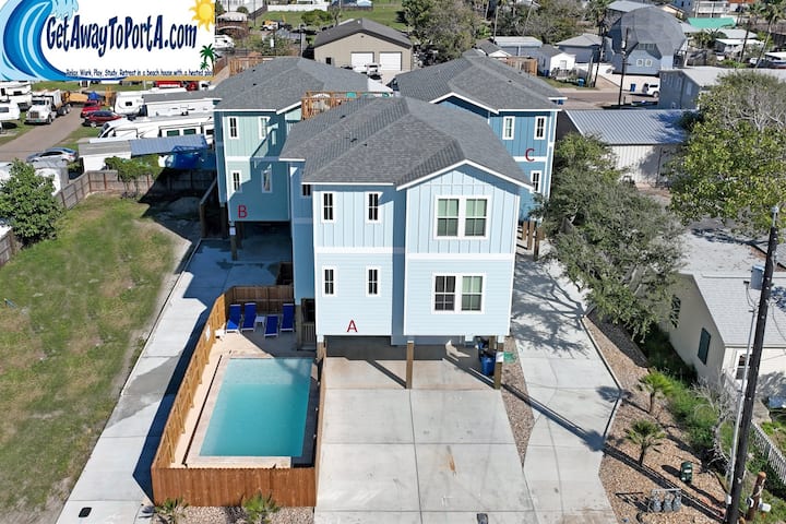 White Avenue Villa A+b+c - Pool - Cart Discount - Port Aransas, TX