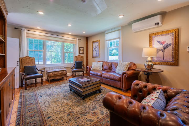 Centrally Located Historic Home - Manchester, VT