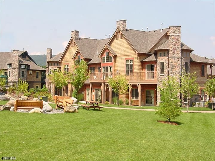 Black Creek 3br Ski Lodge @ Mountain Creek 07-11m - ヴァーノン・タウンシップ, NJ