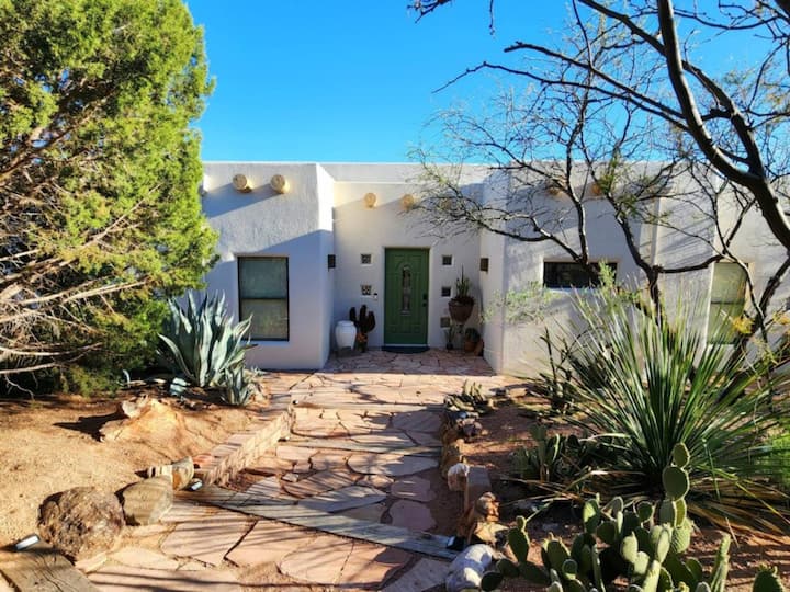 Summer Seclusion Near Sedona With New Hot Tub - Jerome, AZ