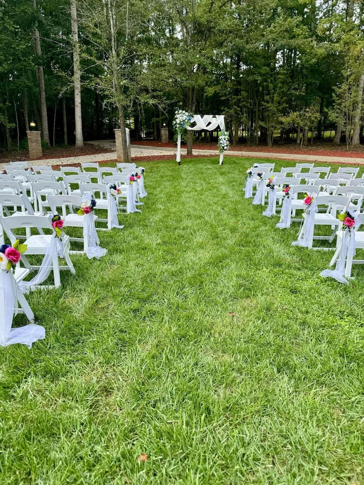 Whisper Chateau Weddings Reunions Groups 75 Plus - Greensboro, NC