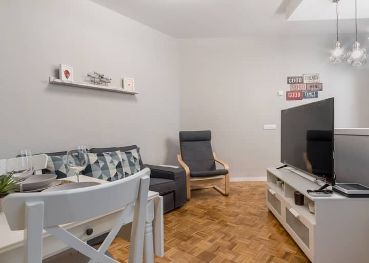 Modern Apartment -3 Bedrooms 1 Bathroom - Delicias - Madrid