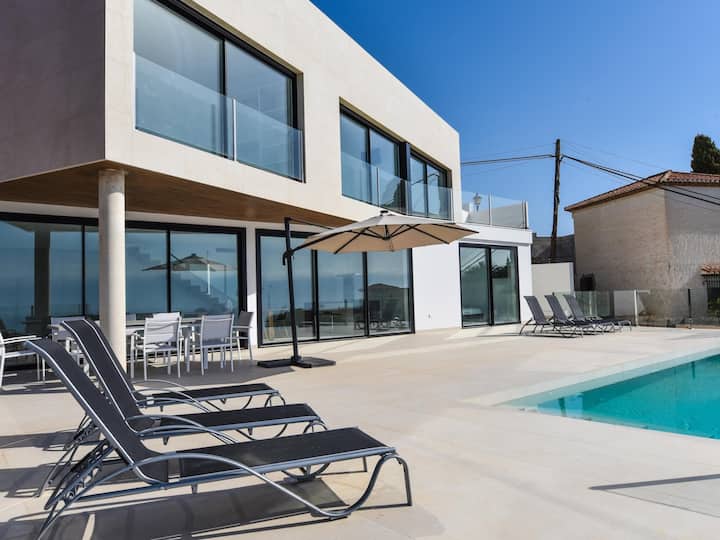 Villa Avec Vue Sur La Mer,piscine Chauffée,jacuzzi - Salobreña