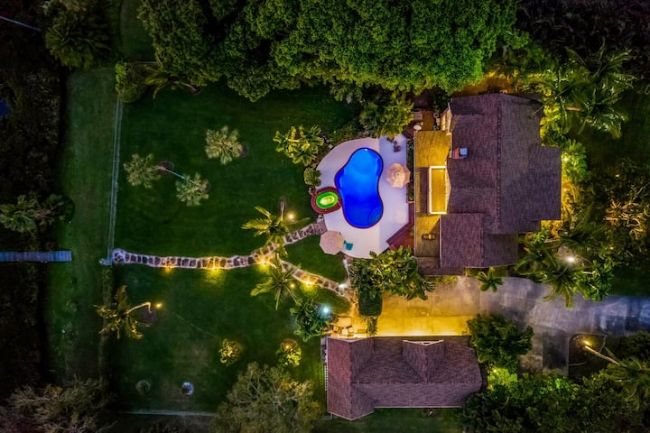 Private Dock, Heated Pool/spa, Game Room & More! - Bradenton, FL