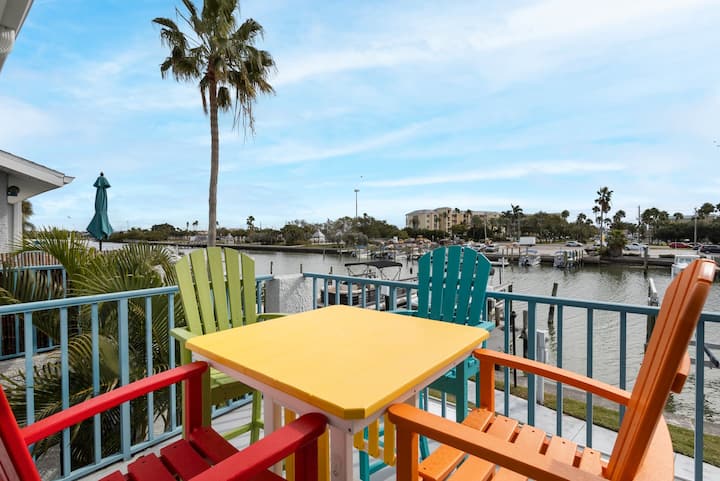 1b 1b Waterfront Madeira Beach Yacht Club #261g - Madeira Beach, FL