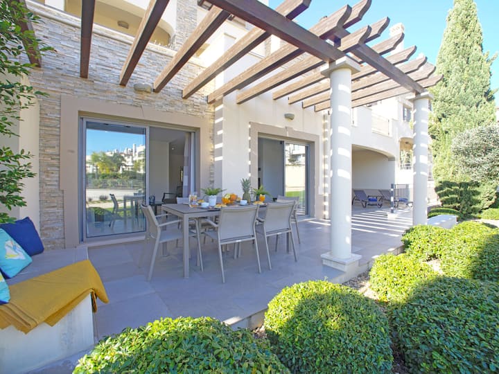 Pine Hills Ametista By Interhome - Quarteira