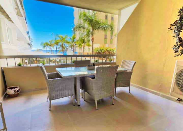 Central Two Bedroom Apartment On The Second Line O - Marbella