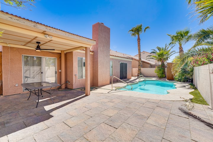 Sleek Vegas Home W/ Private Pool, Game Room! - Henderson, NV