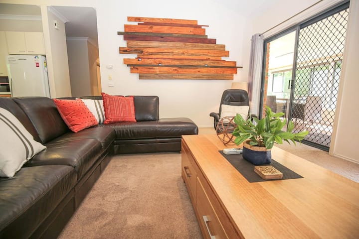Abenaki - Pet Friendly In Central Bright - Bright