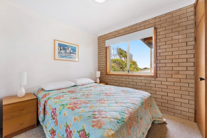 2/3 Bay Lane - Narooma