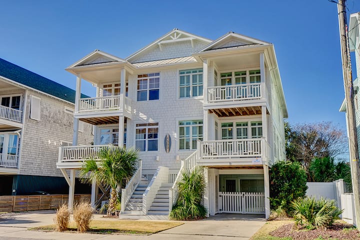 Spacious Townhome In The Heart Of The Island! - Wrightsville Beach, NC
