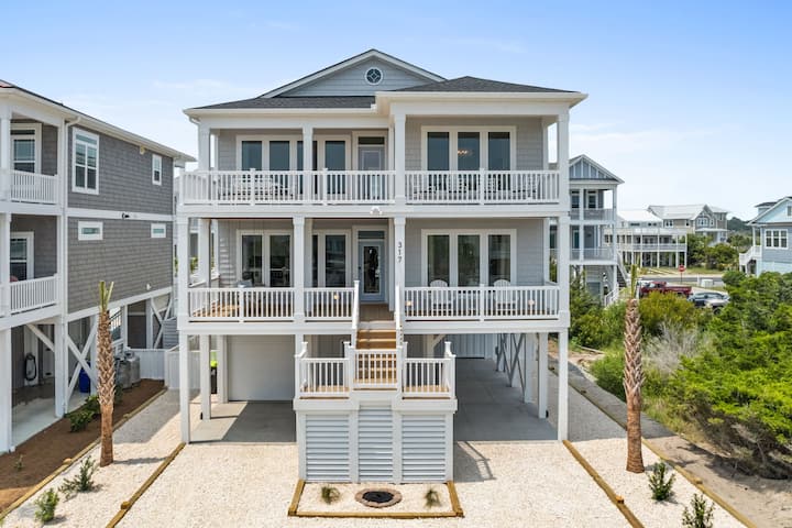 Cheeky Tiki - Ocean Isle Beach, NC