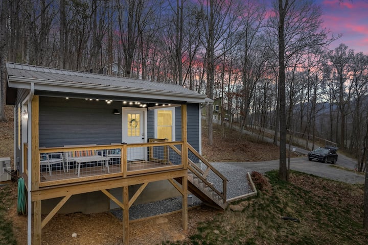 Dog Friendly Tiny Home 15 Min From Asheville's Bes - Swannanoa, NC