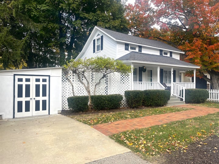 Cozy Hideaway - Saugatuck, MI