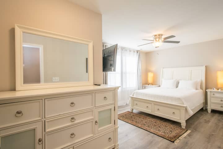 Art-inspired Retreat | 3br | Free Tickets - Asheville, NC