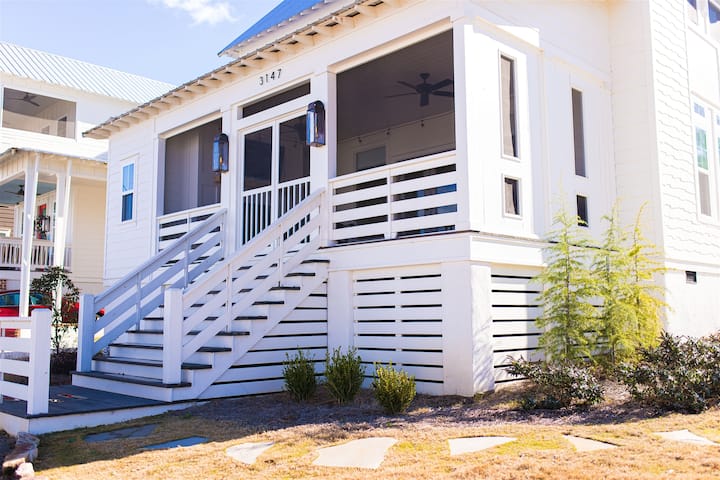 On Lake Time At River Rocks Plantation - 甘特斯維爾