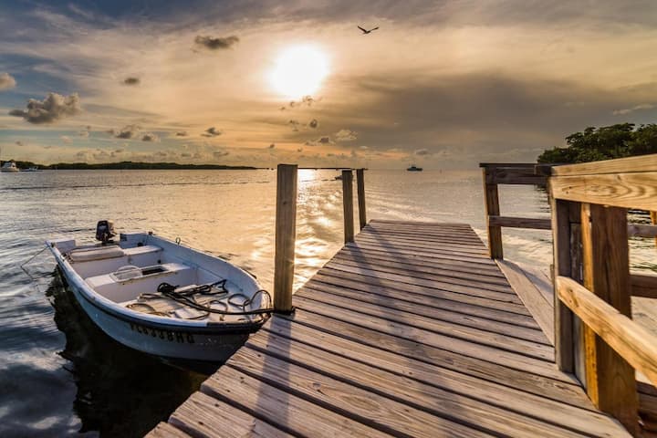 Convenient Stay In Florida! Free Parking, Pool - Islamorada, FL