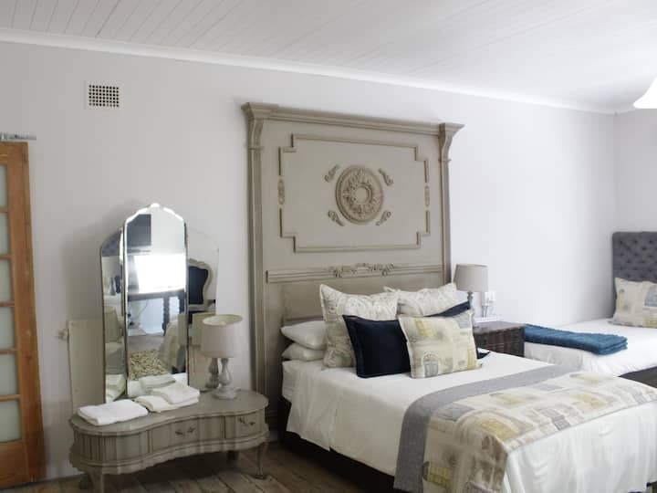 De Hoek Gastehuis | Room 4 - Frankfort