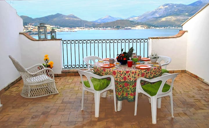 Belvedere Home With Sea View On The Gulf Of Gaeta - Gaeta