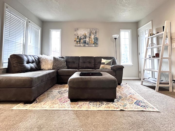 3br/3ba • Parking For 2 • Near Bsu & Downtown - Boise, ID