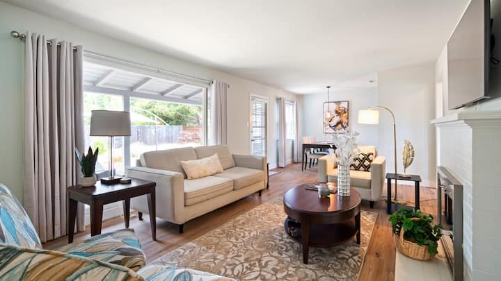 Updated 2-bedroom Home In Santa Rosa - Santa Rosa