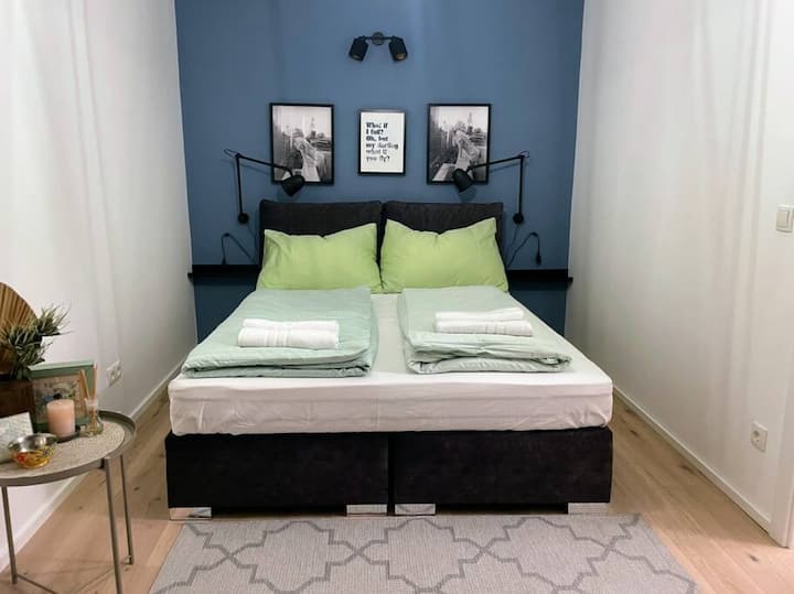 Cool Ac Flat With Balcony And New Kitchen - Bécs