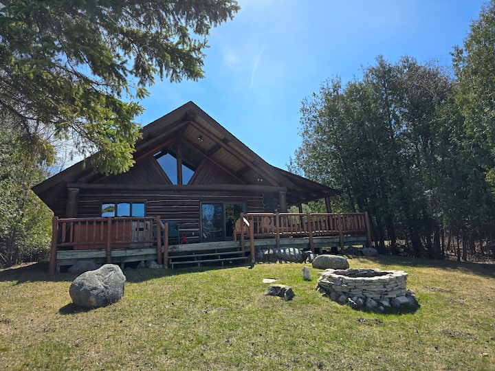 Drummond Island Vacation Homes Scott's Bay Lodge - Drummond, MI