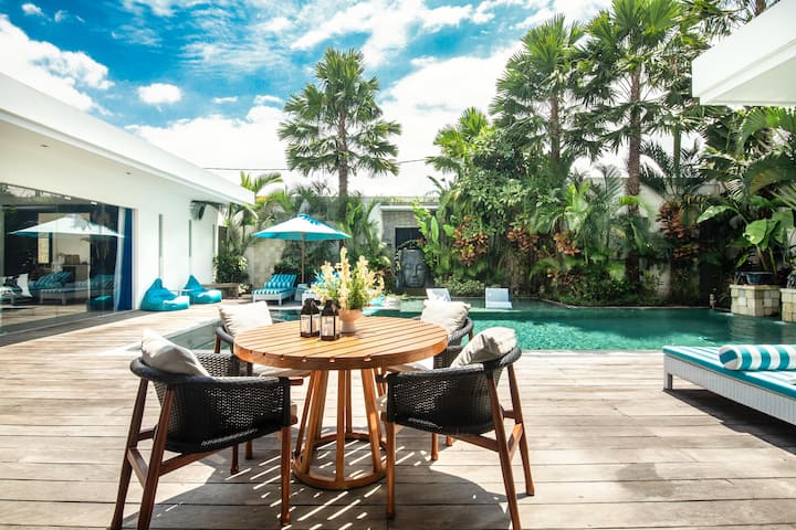 Chic 3br Villa, 200m To Brawah's Beach Vibe - Bali