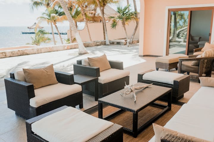 Private Executive Oceanfront 4 Bdrm Casa - Puerto Morelos