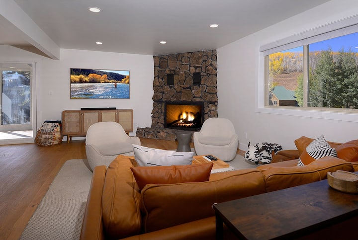 Hidden Gem, Hot Tub, Garage, Amazing Views! - Crested Butte, CO