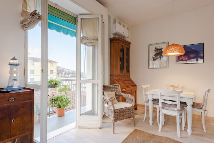 Stylish Flat W/ Balcony Near Rapallo Castle - Portofino